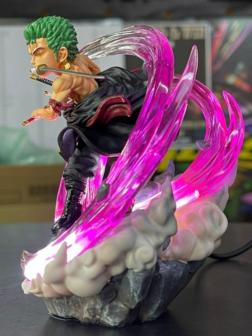 SBS Studio - WCF Straw Hat Series 01 - Roronoa Zoro, Hobbies & Toys, Toys & Games on Carousell