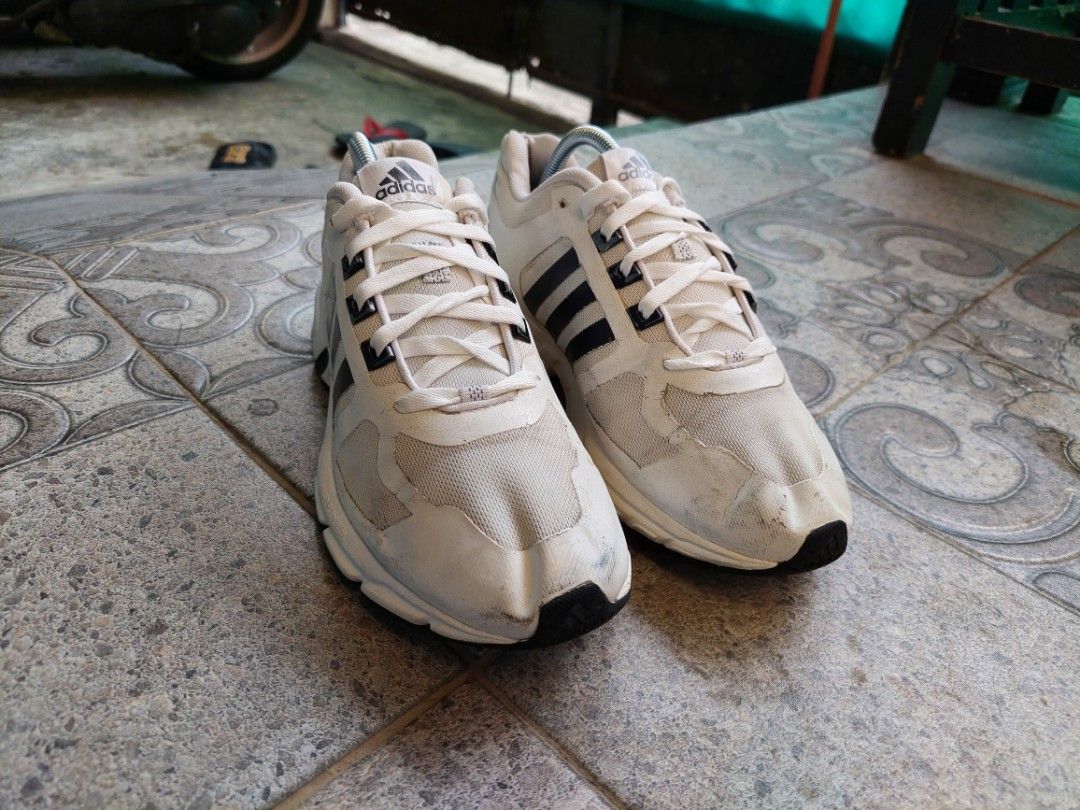 Sepatu Adidas Putih 42 on Carousell