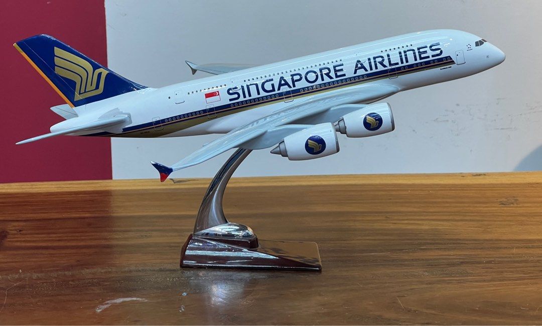 SIA model plane., Hobbies & Toys, Memorabilia & Collectibles, Vintage ...