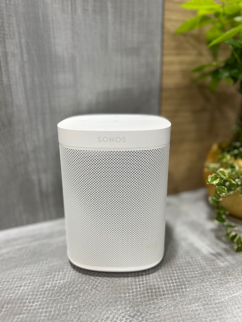 Sonos One Gen 2, Audio, Soundbars, Speakers & Amplifiers on Carousell
