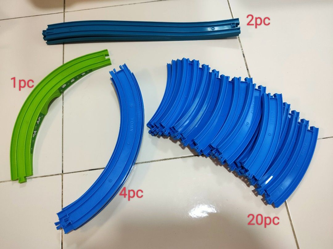 Thomas Train tracks, Hobbies & Toys, Toys & Games on Carousell