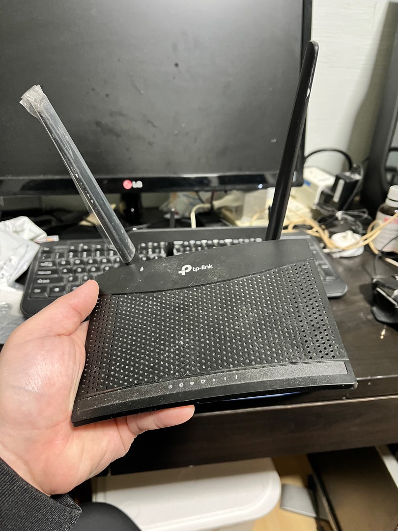 TP link 4G SIM card router TL-MR100, Computers & Tech, Parts ...