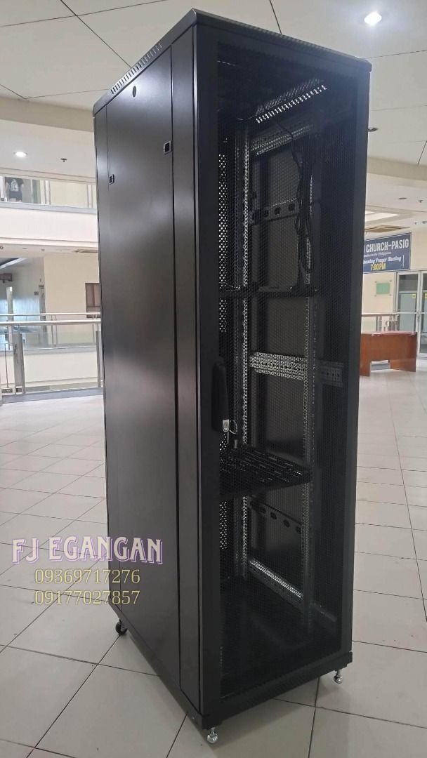 Tuffrack 42U Free Standing Data Cabinet, Computers & Tech, Parts ...