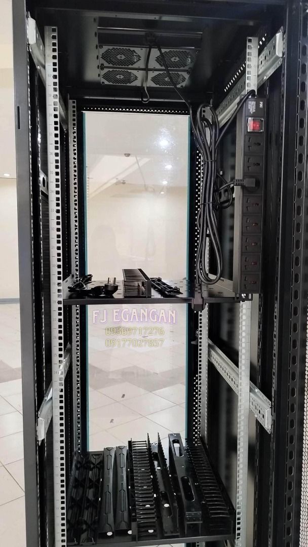 Tuffrack 42U Free Standing Data Cabinet, Computers & Tech, Parts ...