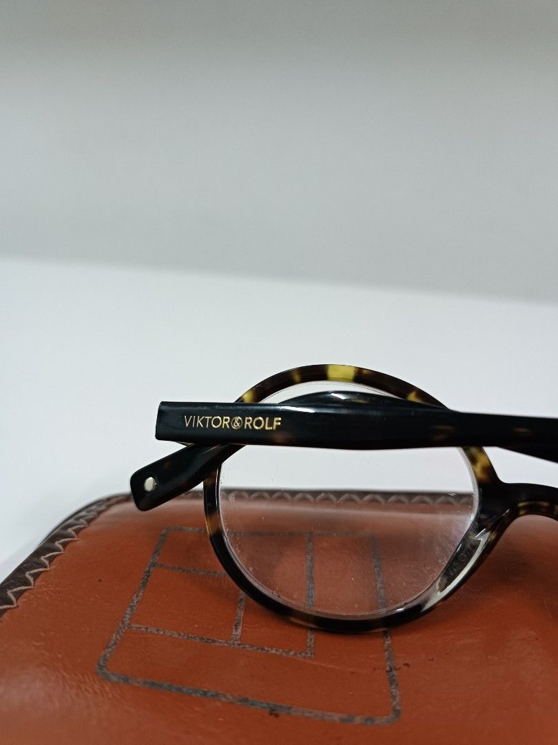 Viktor & Rolf glasses, Men's Fashion, Watches & Accessories, Sunglasses ...