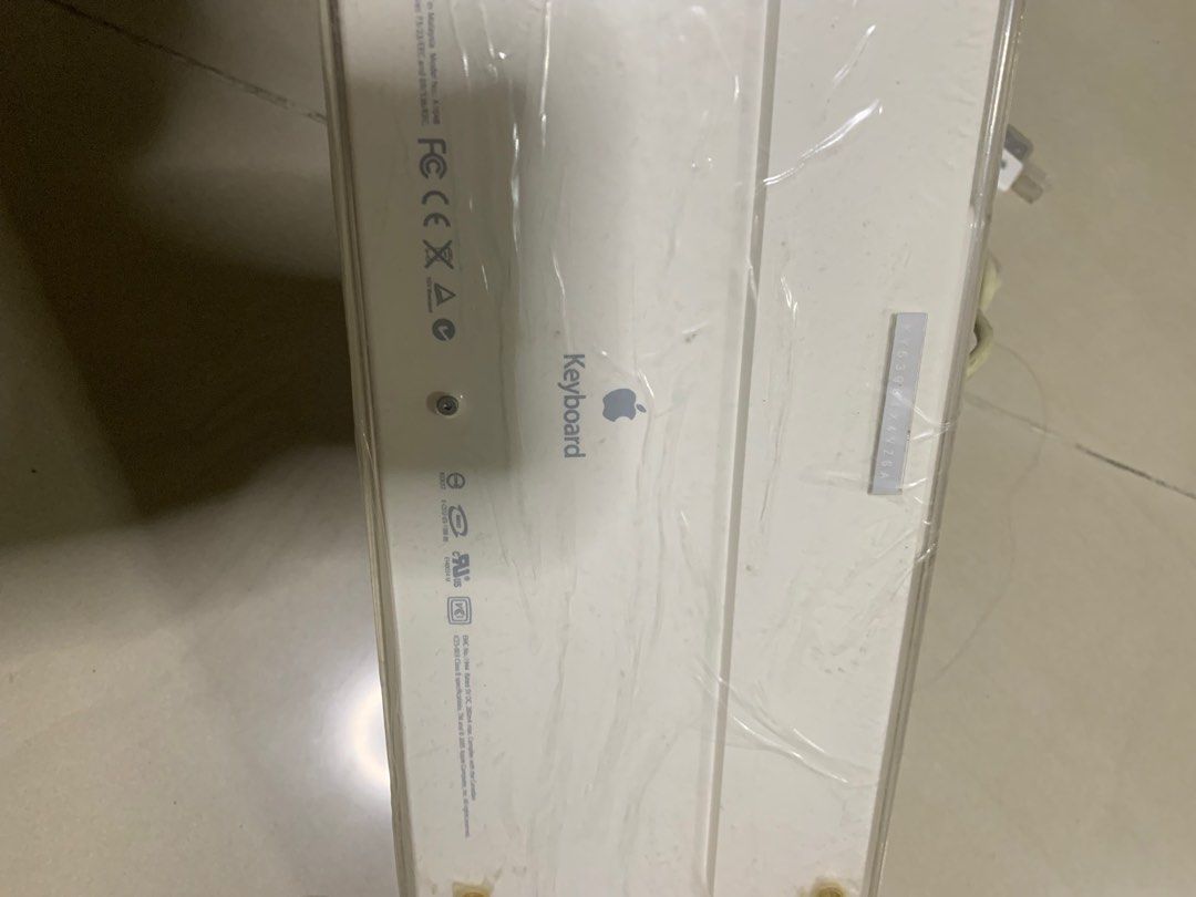 Vintage 2005 apple keyboard, Computers & Tech, Parts & Accessories ...