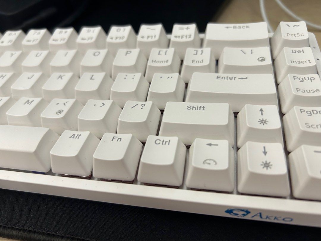 White ABS doubleshot keycaps (RK68), Computers & Tech, Parts ...