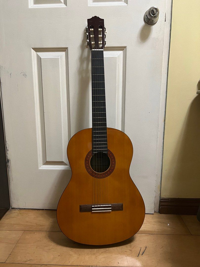 Yamaha CM40 Classical guitar, Hobbies & Toys, Music & Media, Musical ...