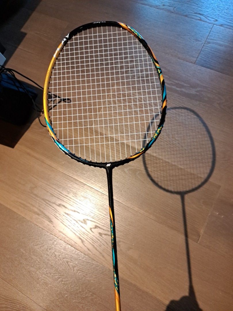 Yonex Astrox 88D play, Sports Equipment, Sports & Games, Racket & Ball ...