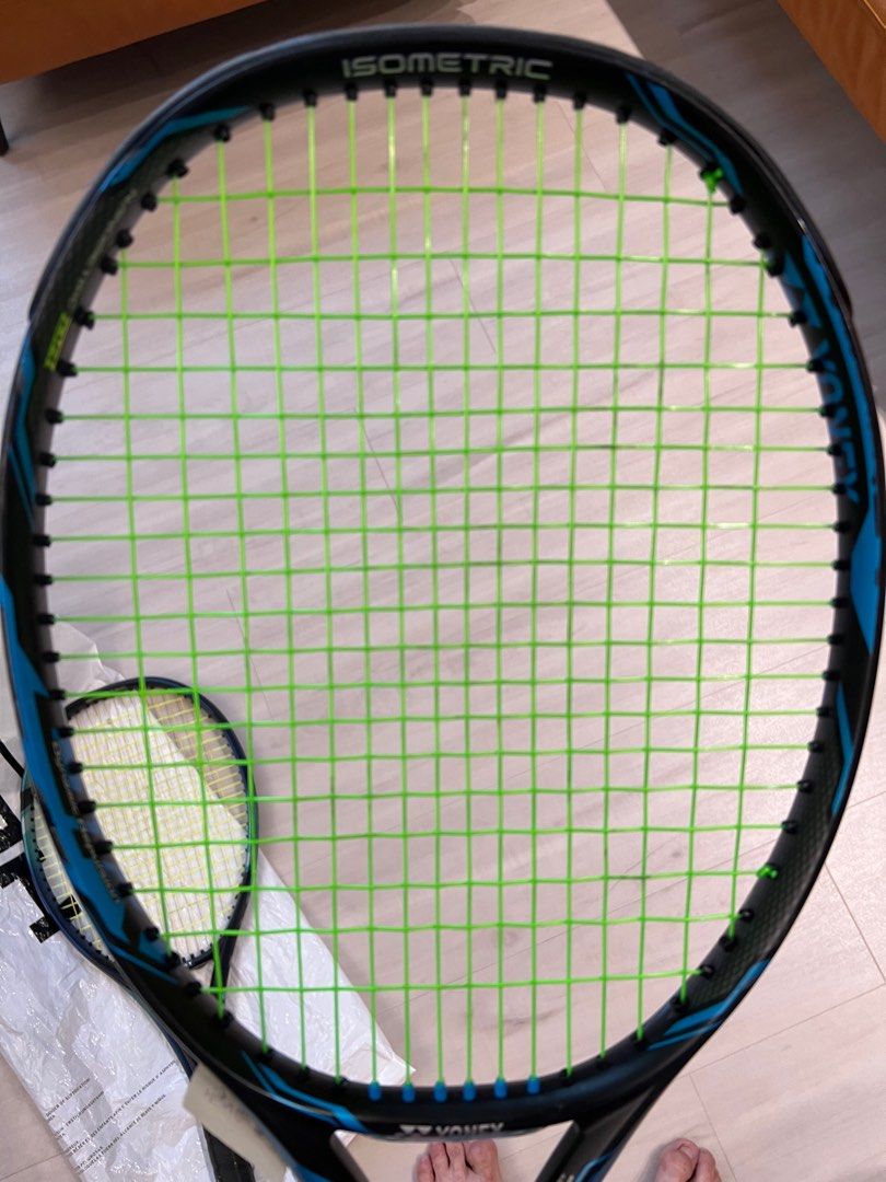 Yonex DR100 blue almost new condition 9.99/10, Sports Equipment, Sports ...