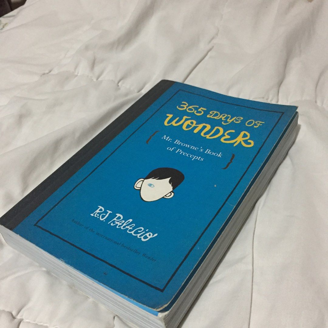365 Days of Wonder, Hobbies & Toys, Books & Magazines, Fiction & Non ...
