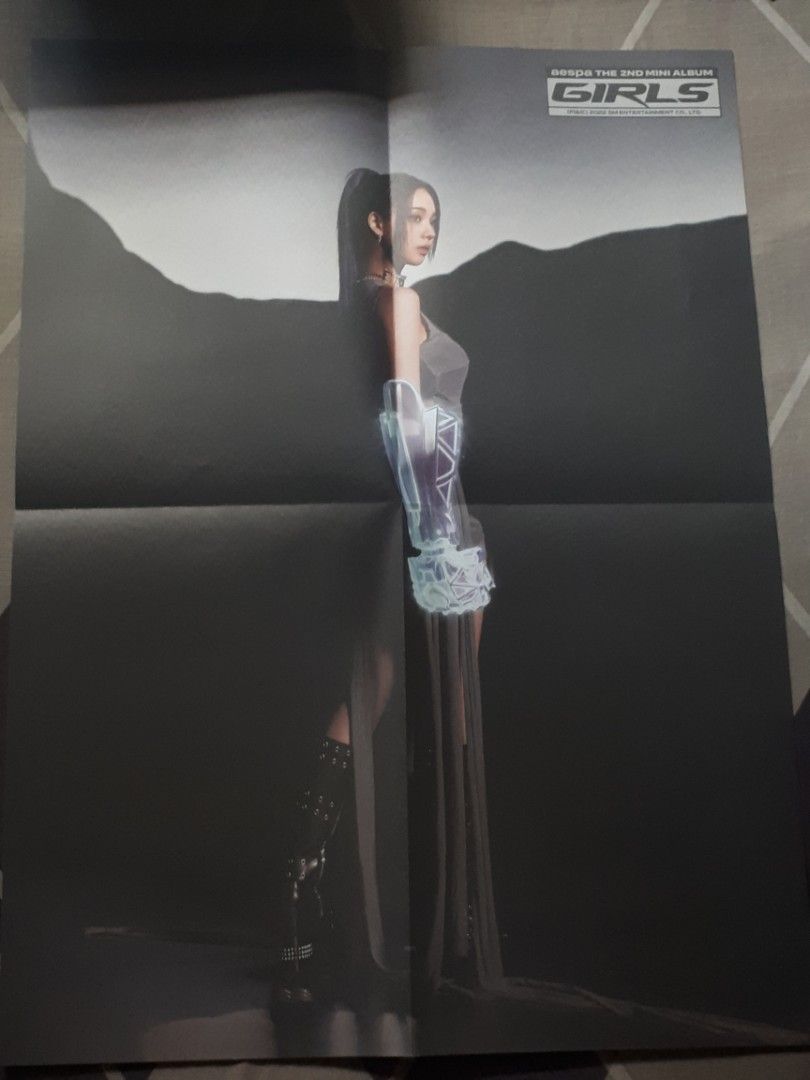 AESPA GIRLS UNSEALED KWANGYA VERSION WITH WINTER ARMAMENTER PC, Hobbies ...