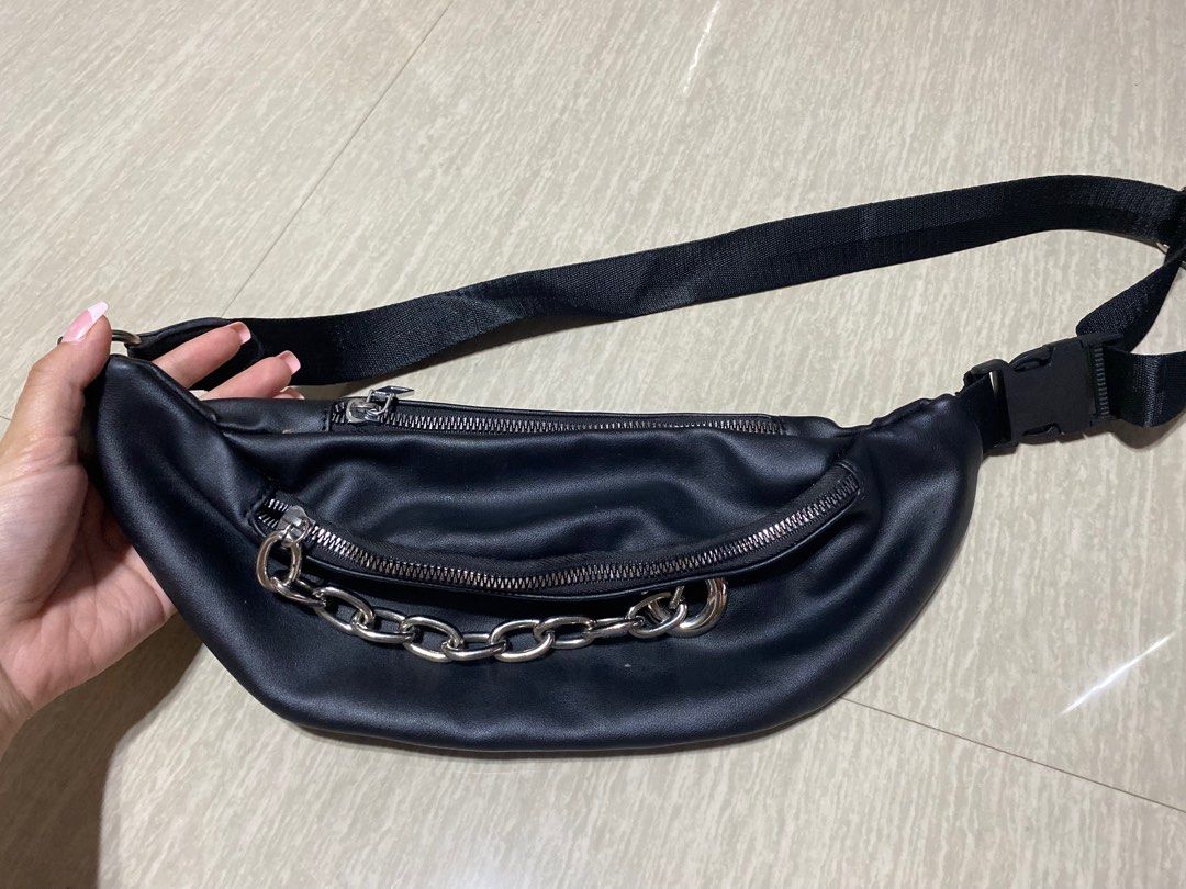 ANAP (Japan) Black Minimalist Fanny Pack / Crossbody Bag with Chain ...