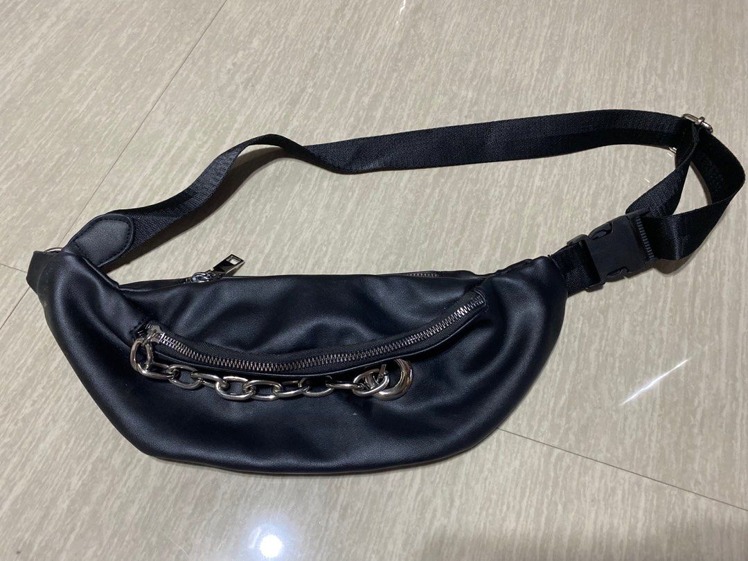 ANAP (Japan) Black Minimalist Fanny Pack / Crossbody Bag with Chain ...