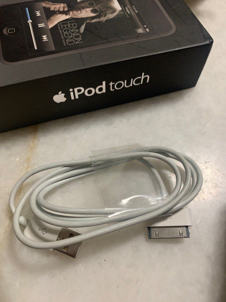 Apple 30-pin to USB Cable, Computers & Tech, Parts & Accessories ...