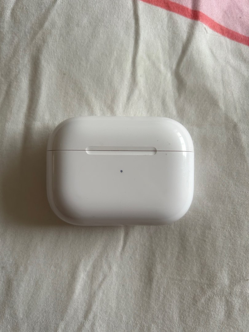 Apple AirPods Pro gen 1, Audio, Earphones on Carousell