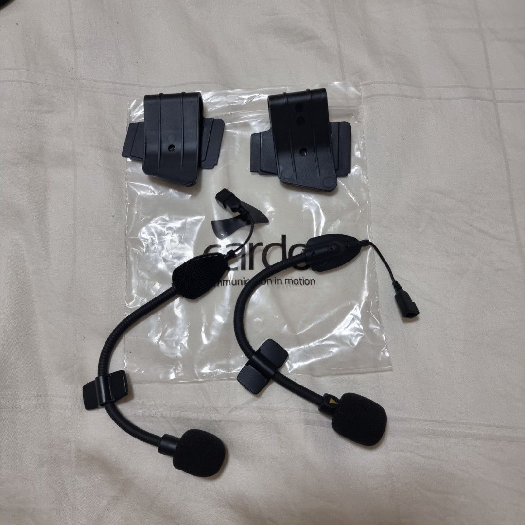Cardo Spirit intercom - 2 mount + 1 intercom, Motorcycles, Motorcycle ...