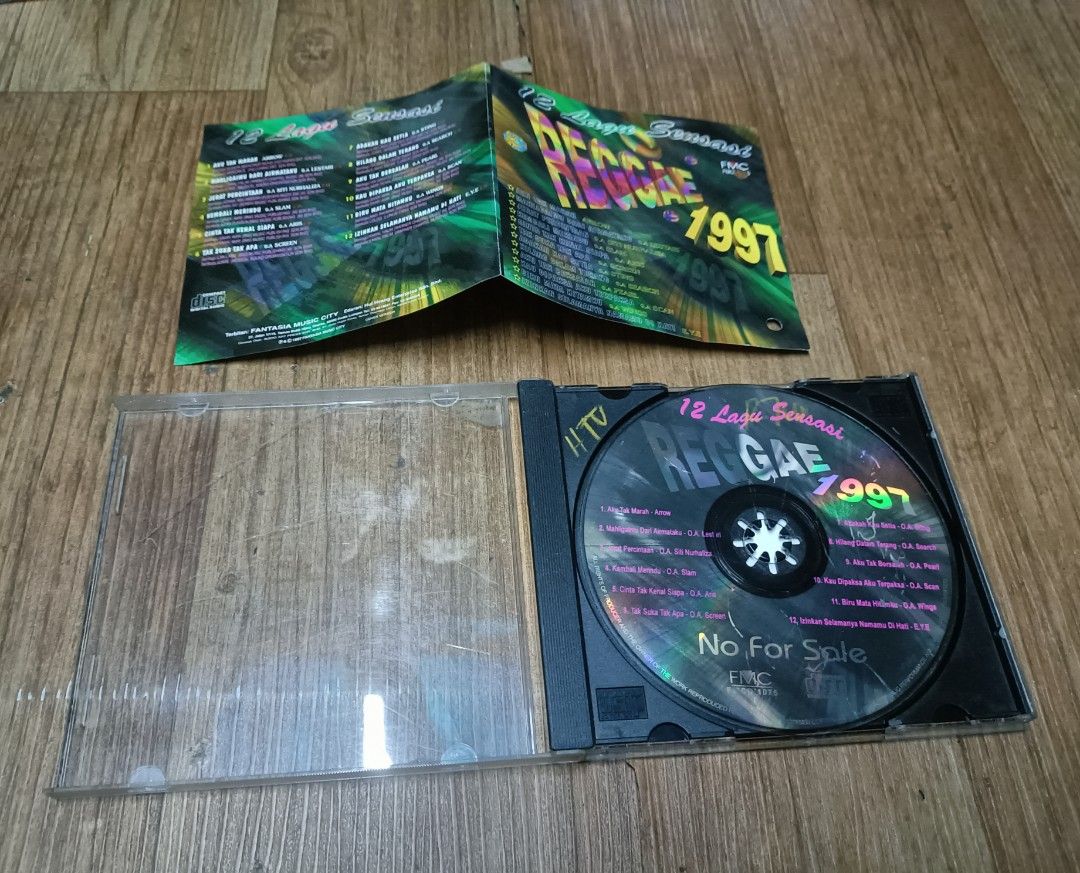 CD REGGAE 1997.., Hobbies & Toys, Music & Media, CDs & DVDs on Carousell