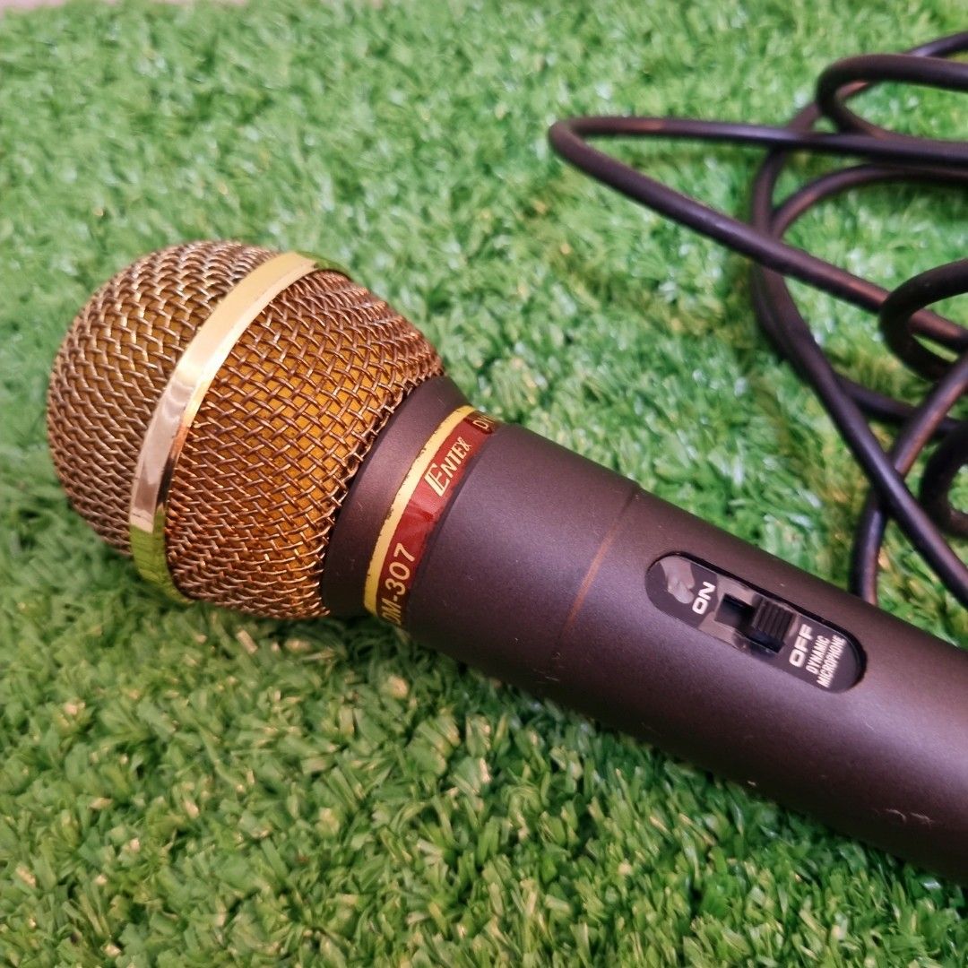 Classic Microphone Dynamic DM-307, Audio, Microphones on Carousell