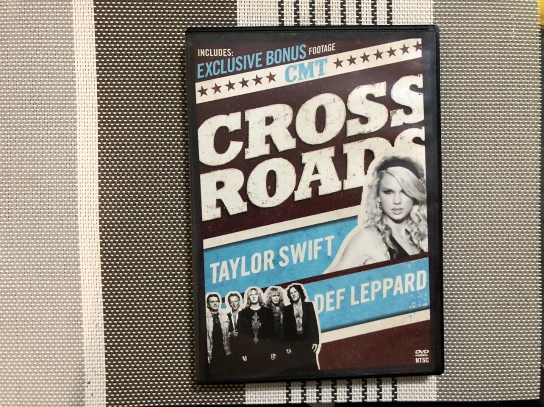CMT Crossroads: Taylor Swift & Def Leppard, 興趣及遊戲, 音樂樂器 & 配件, 音樂與媒體 ...