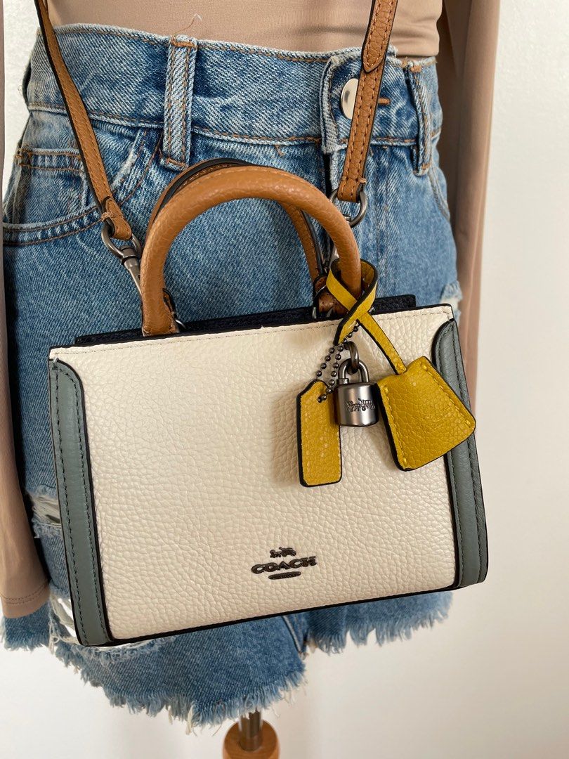 Coach Micro Zoe, Women's Fashion, Bags & Wallets, Cross-body Bags on ...