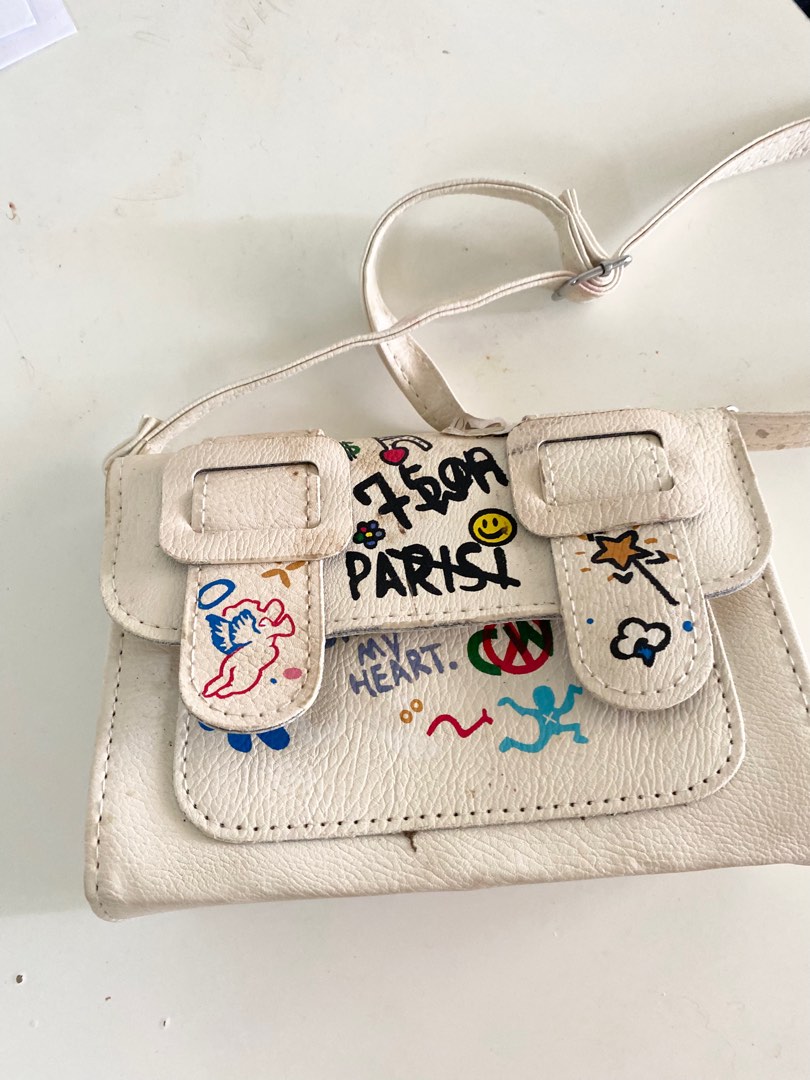 Cute white bag, Women's Fashion, Bags & Wallets, Shoulder Bags on Carousell