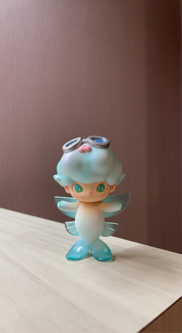 Dimoo Flying Fish, Hobbies & Toys, Toys & Games on Carousell