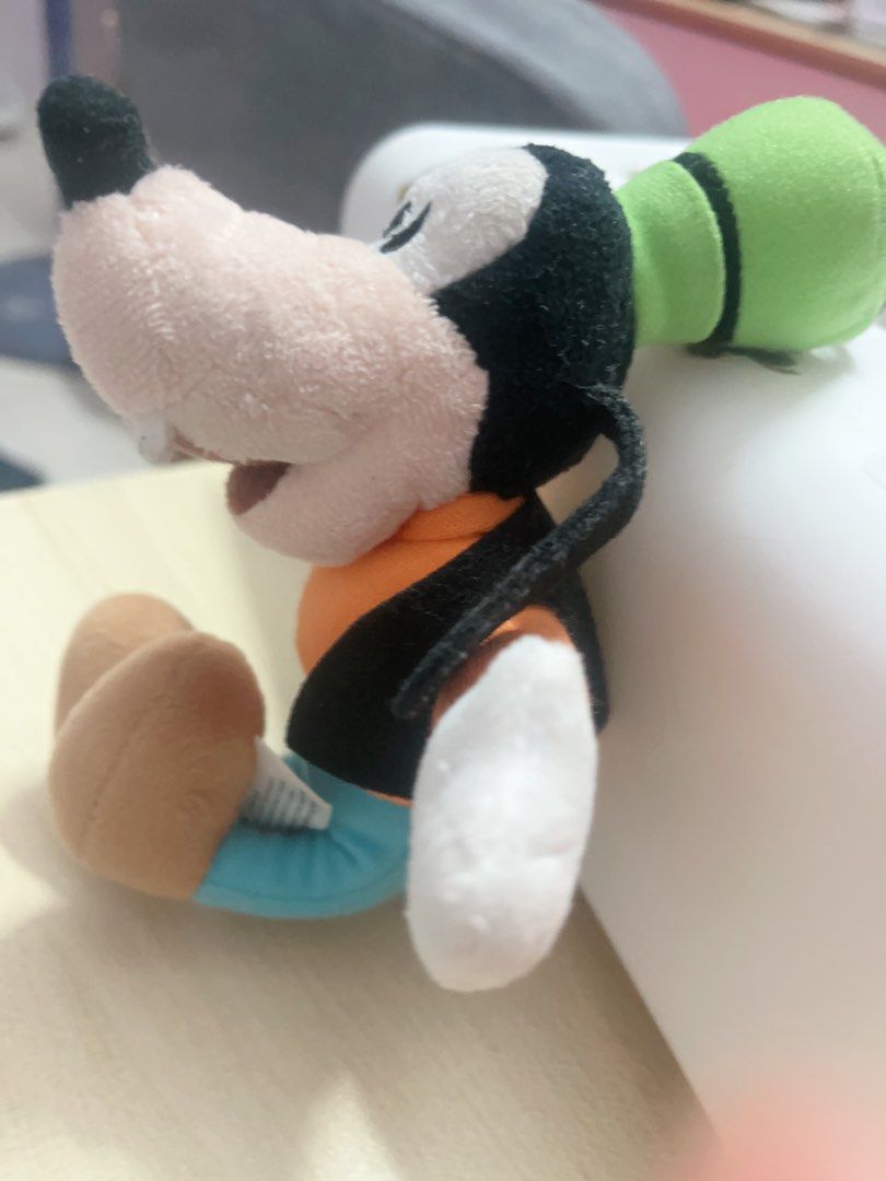 Disney Goofy keychains, Hobbies & Toys, Toys & Games on Carousell