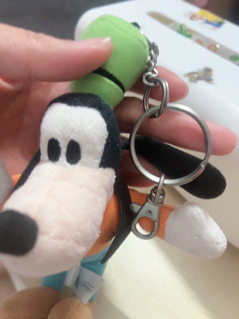 Disney Goofy keychains, Hobbies & Toys, Toys & Games on Carousell