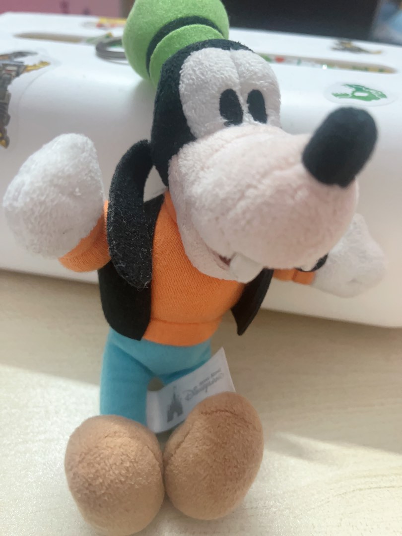 Disney Goofy keychains, Hobbies & Toys, Toys & Games on Carousell