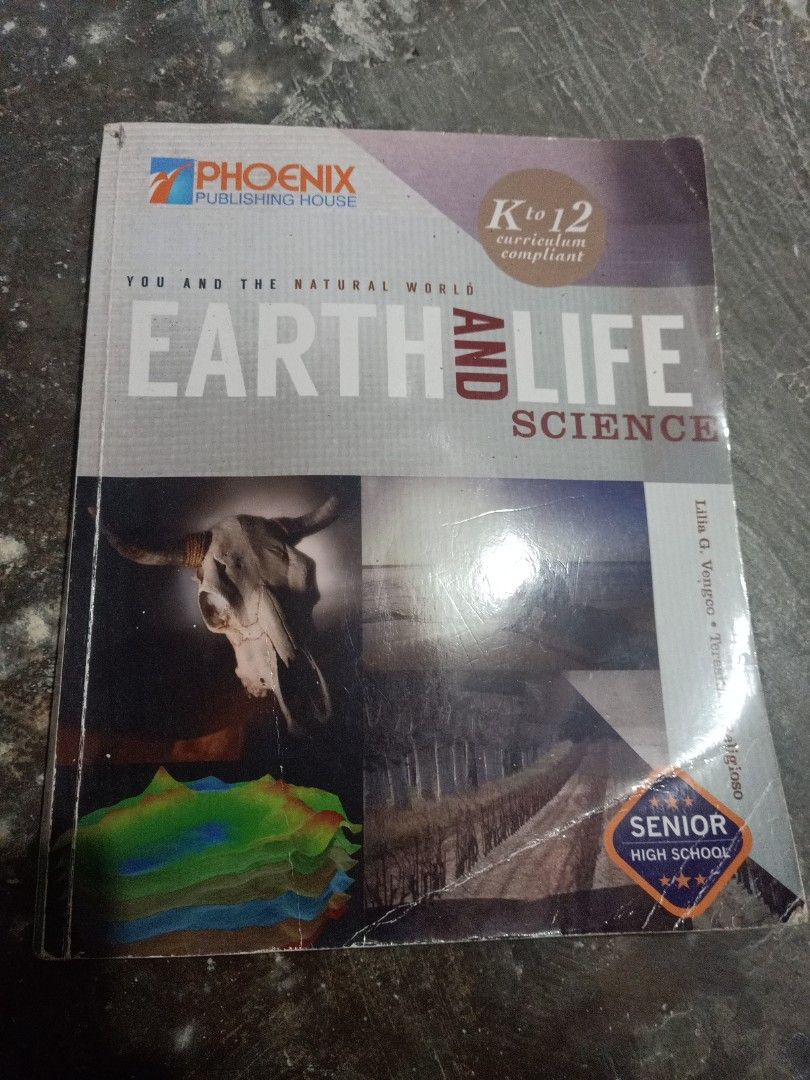 EARTH&lIFE SCIENCE BOOK, Hobbies & Toys, Books & Magazines, Textbooks ...