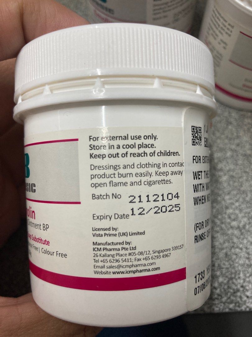 Emolin Emulsifying ointment BP, Health & Nutrition, Medical Supplies ...