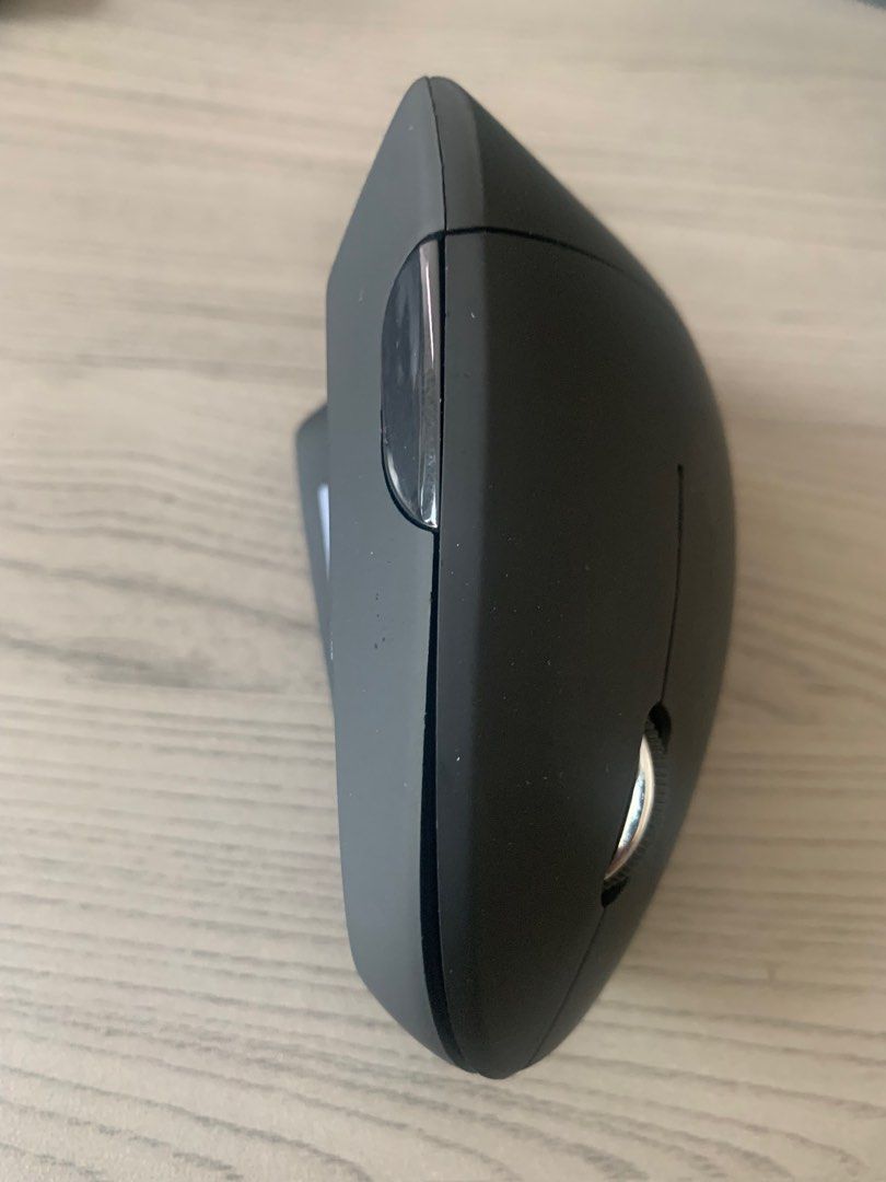 Ergonomic left hand wireless mouse, Computers & Tech, Parts ...