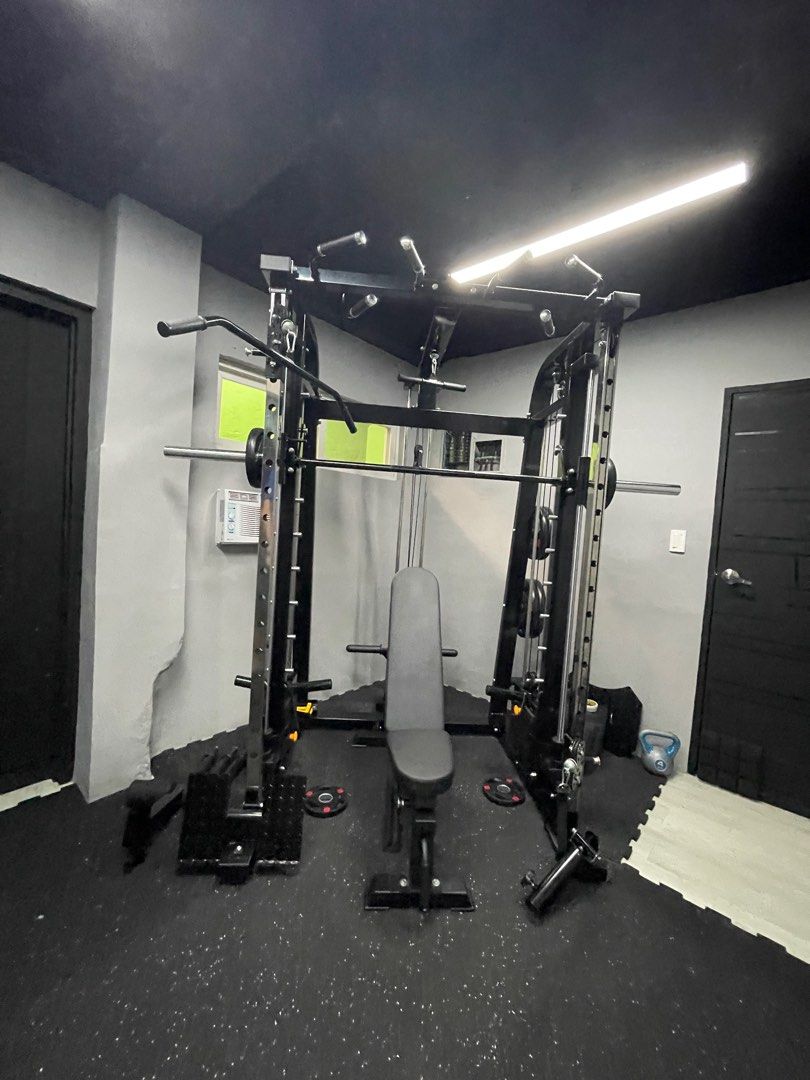 Extreme gym smith machine, Sports Equipment, Exercise & Fitness ...