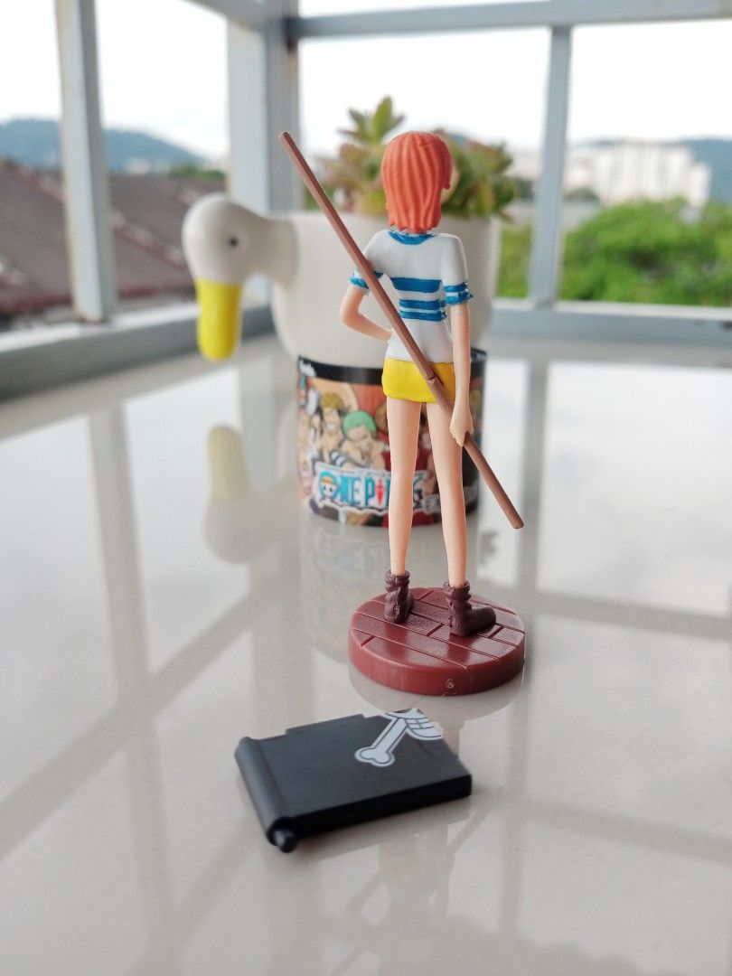 Furuta One Piece _Chocolate Eggs _Nami mini figure toy+Nami towel ...