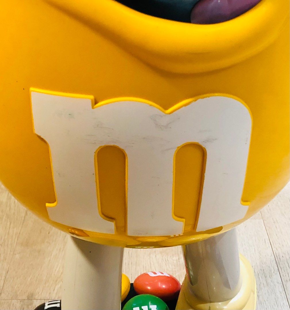 Rare Large M&M Yellow Mascot Display, Hobbies & Toys, Memorabilia ...