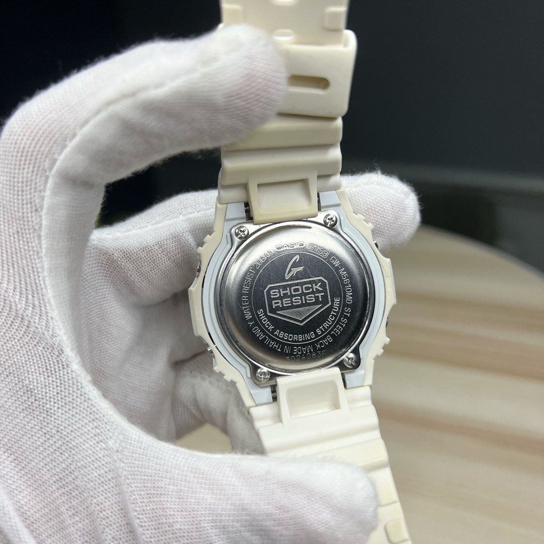 G-Shock GW-M5610MD-7 White, Men's Fashion, Watches & Accessories ...