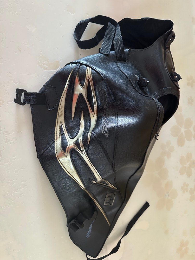 Honda CB400 tank bra, Motorcycles, Motorcycle Accessories on Carousell