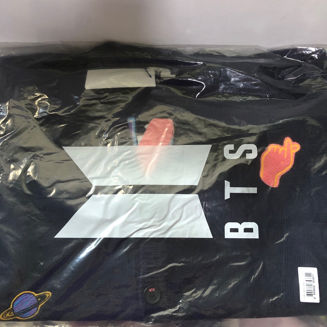 House of BTS DNA Cardigan, Hobbies & Toys, Memorabilia & Collectibles ...