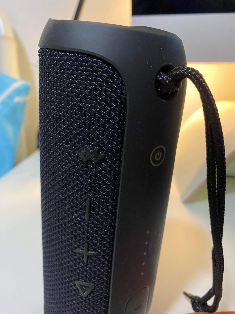 JBL FLIP 3se Bluetooth Speaker, Audio, Portable Audio Accessories on ...