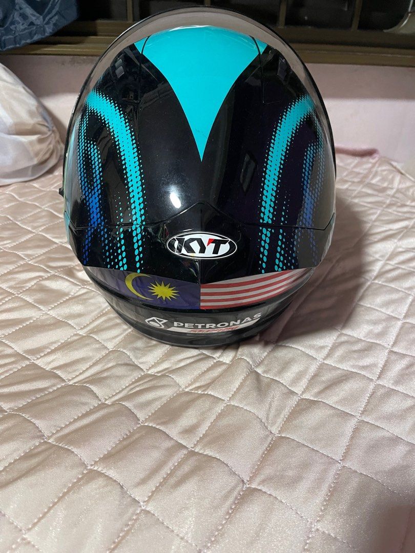 KYT PETRONAS WITH BLUETOOTH MIC/SPEAKER, Motorcycles, Motorcycle ...