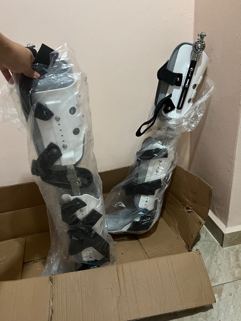 Leg Braces Everything Else Others On Carousell