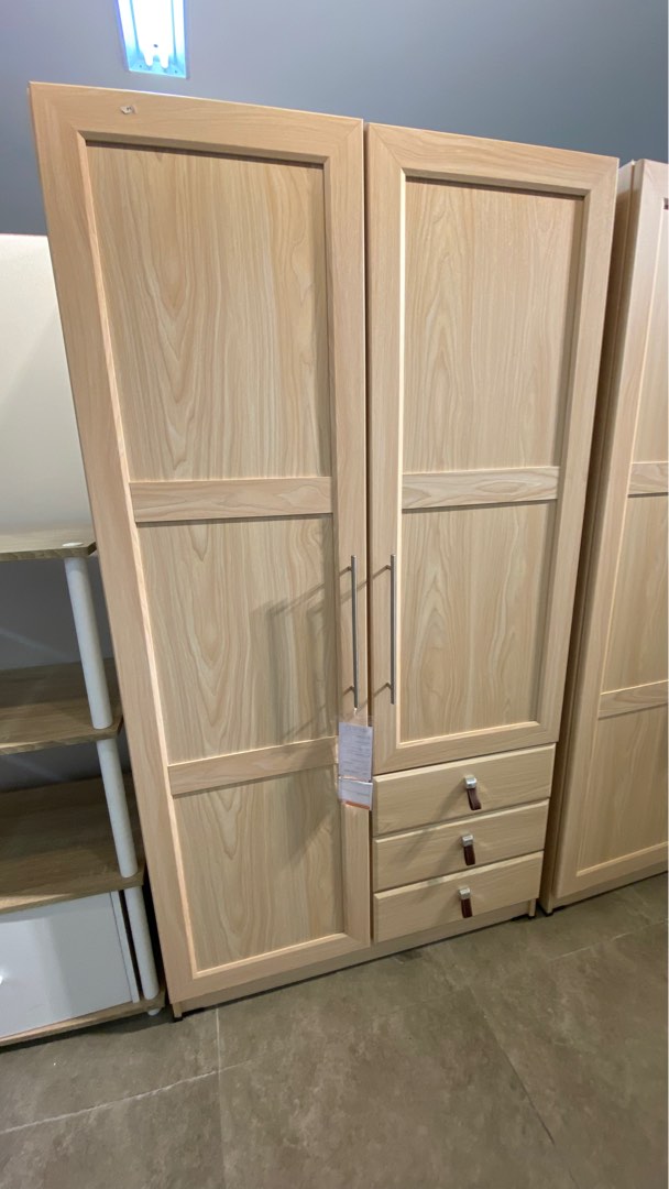 Lemari 2 pintu, Perabotan Rumah di Carousell