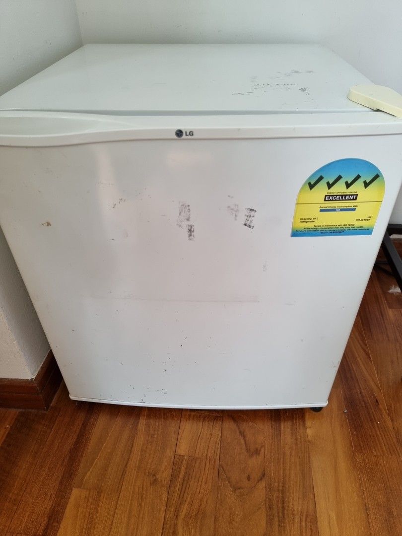LG 4 tick mini Fridge, TV & Home Appliances, Kitchen Appliances ...