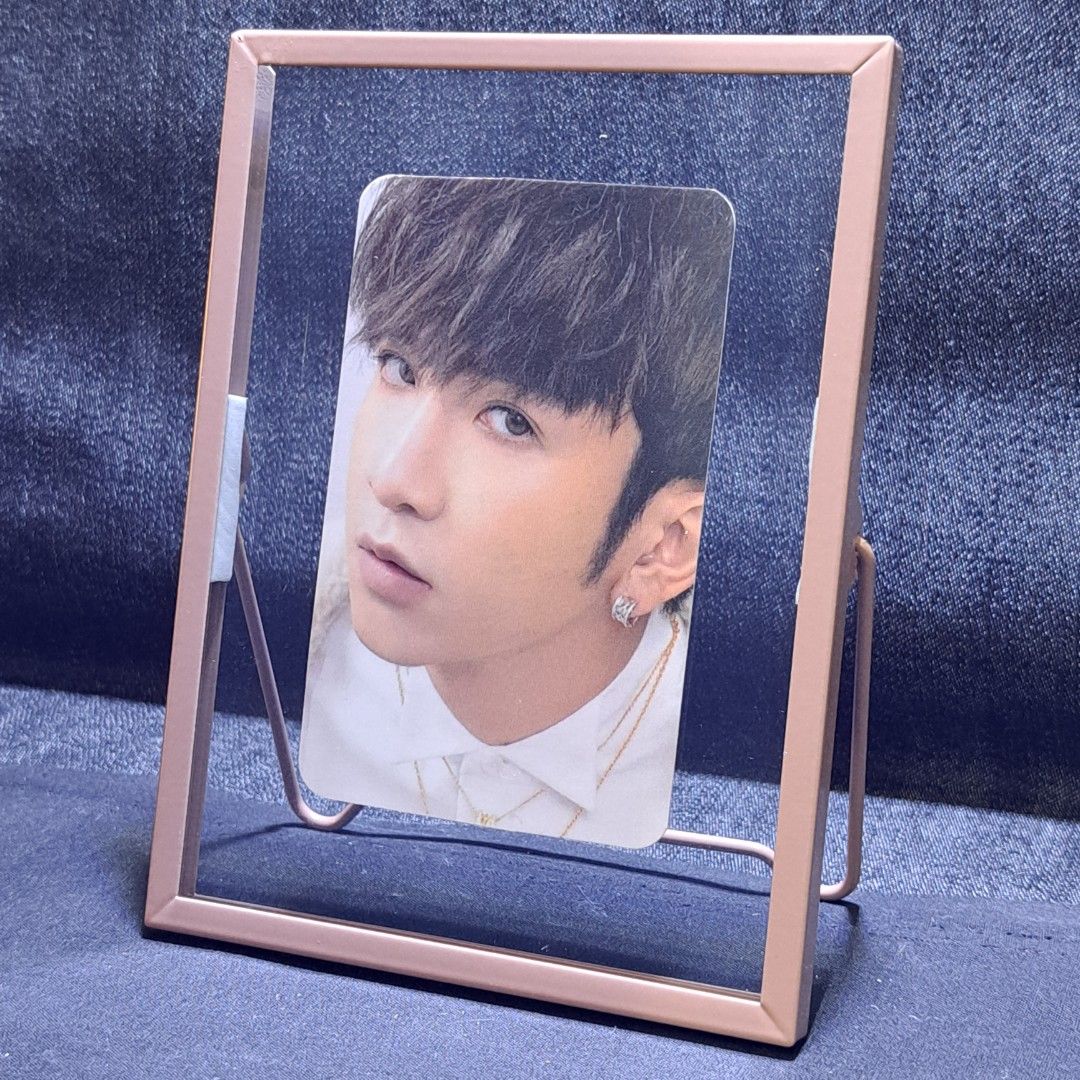 MIRROR Anson Lo 盧瀚霆 教主 相架 。 12, 傢俬＆家居, 家居裝飾, 相架畫作 - Carousell