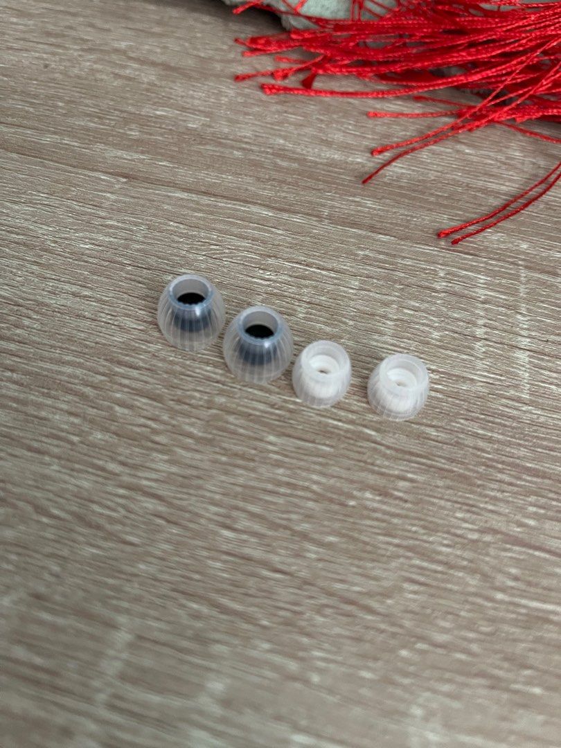 Moondrop spring tips, Audio, Earphones on Carousell