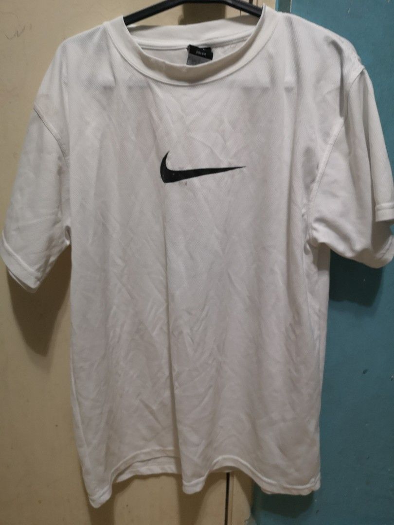 Nike jersi putih, Men's Fashion, Tops & Sets, Tshirts & Polo Shirts on Carousell
