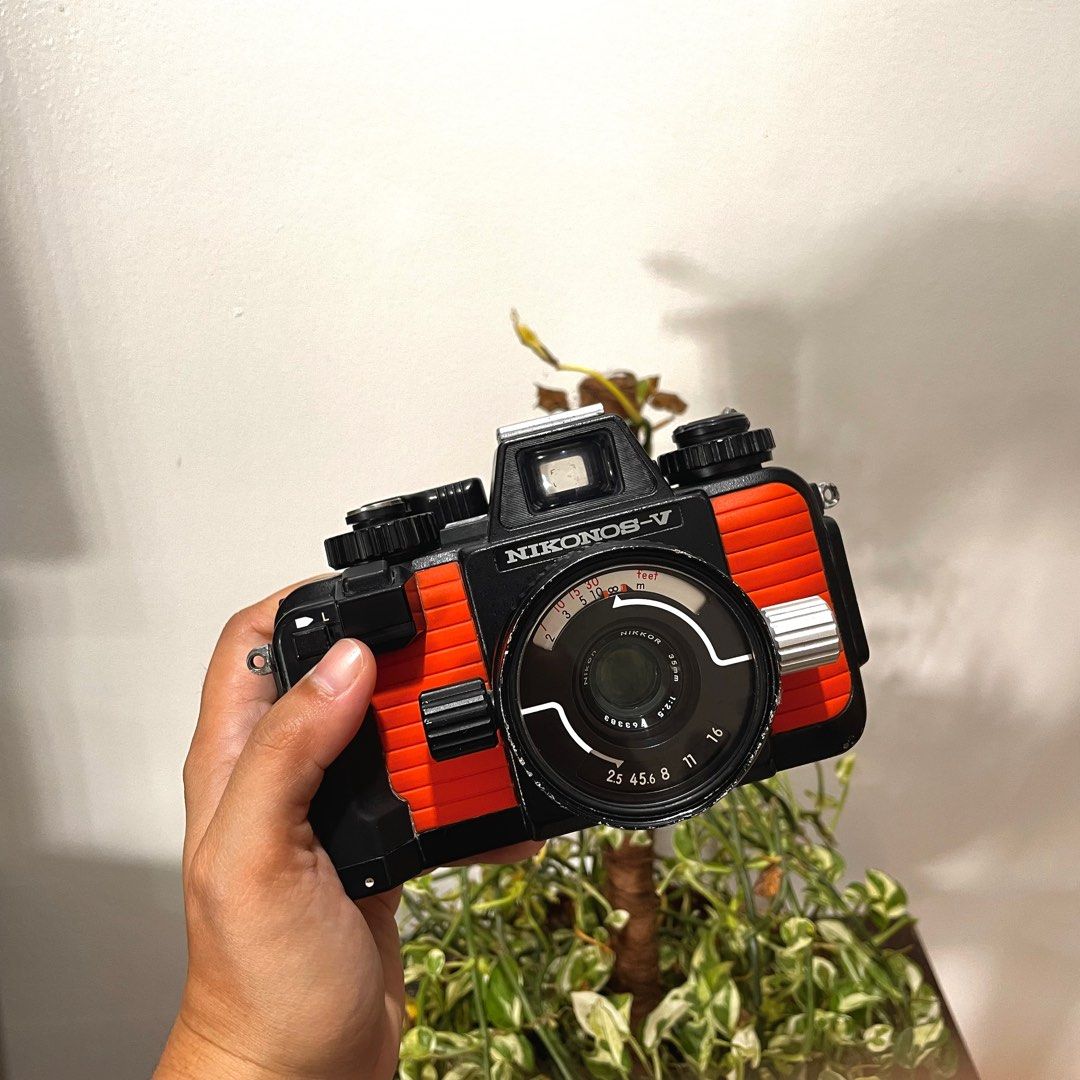 Nikonos V with 35mm F.2.5, Photography, Cameras on Carousell