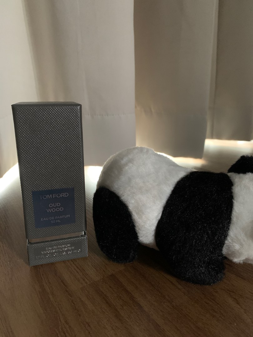Oud wood, Beauty & Personal Care, Fragrance & Deodorants on Carousell