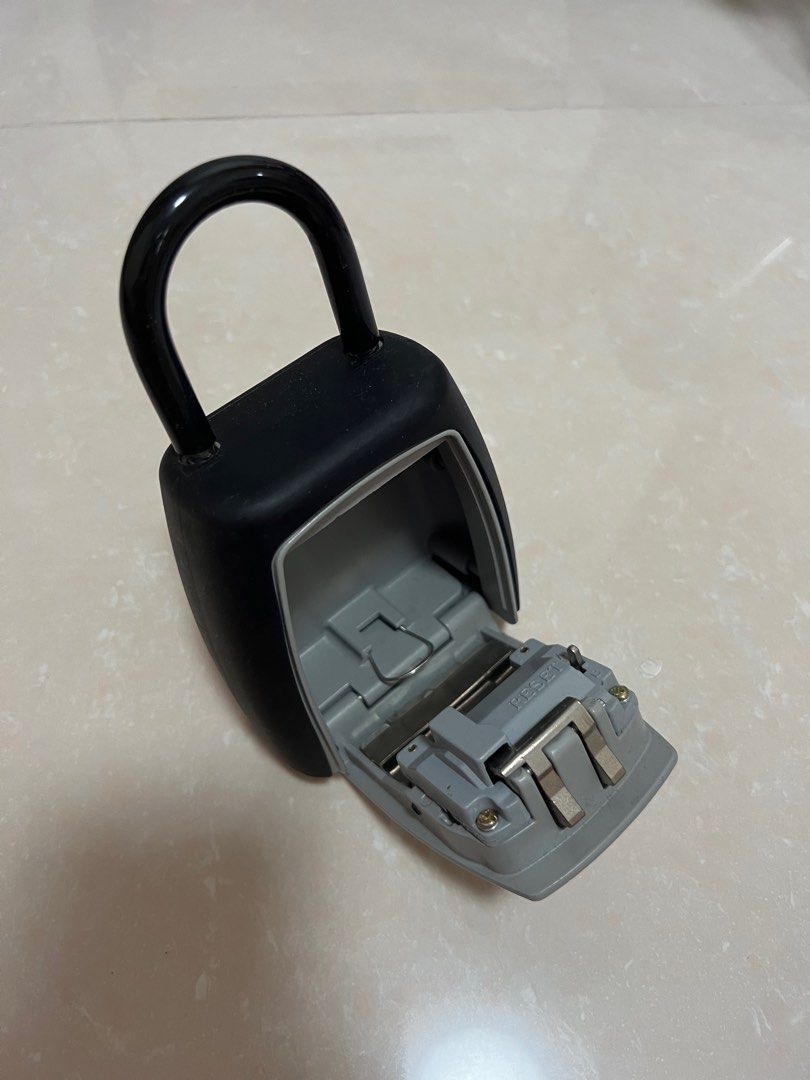 Padlock Key Box Password Safe Lock Box keybox security Box, Furniture ...